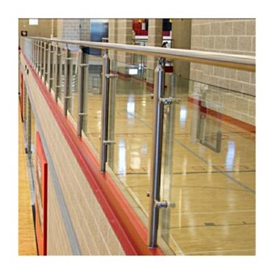中国 EN12543 glass balusters black horizontal deck railing stainless steel and glass balcony railings 販売のため