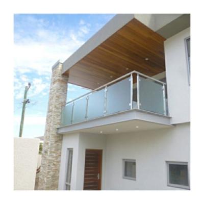 中国 Sgp laminated glass railing balcony with railing diy glass fencing 販売のため