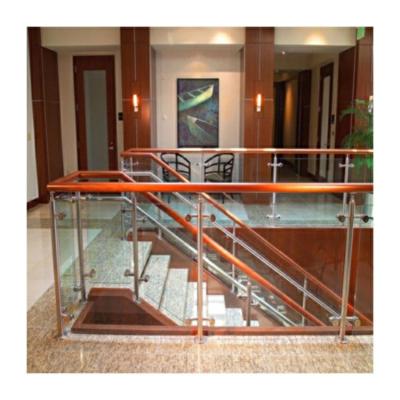 中国 Pvb laminated glass guardrail patio stairs with railing clear glass wood porch railing 販売のため