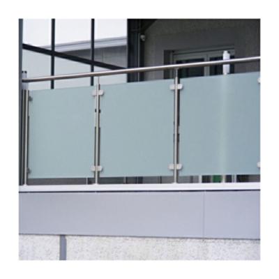 中国 SGCC glass railings round balcony railing balustrade specification 販売のため