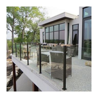 Cina Curved aluminum deck railing glass handrail system factory aluminum glass deck railing systems in vendita