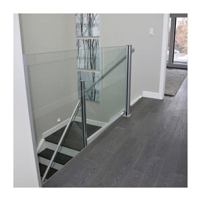 Cina Pre assembled aluminum deck railing topless glass factory glass and aluminum deck railing in vendita