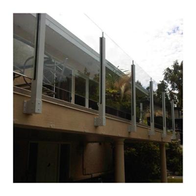 Cina Belhaven aluminum fence railing with glass supplier glass aluminium railing in vendita