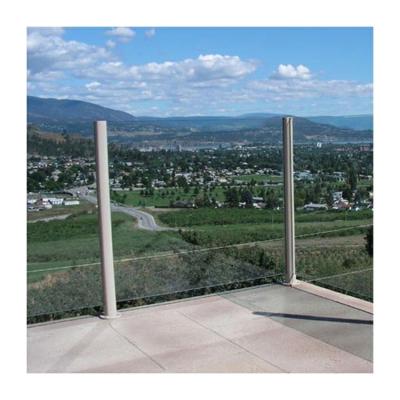Cina Aluminum railing balcony exterior glass balustrade supplier aluminum glass deck railing systems in vendita