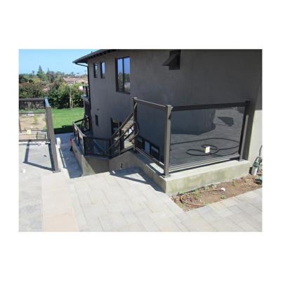 Cina Aluminum cable railing systems for decks tempered glass railing style aluminum railing with glass panels in vendita
