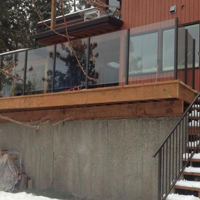 Cina Aluminum railings for front steps custom glass railings style u channel aluminum glass railing in vendita