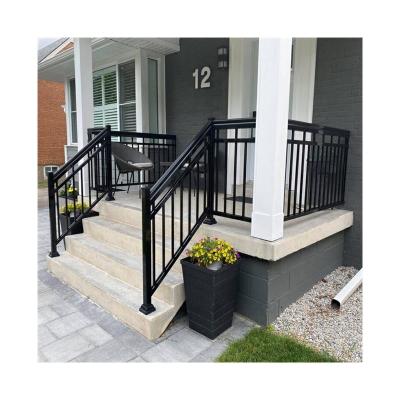 Cina Customized Aluminum Post Picket Railing Fence Design Deck Aluminium Balustrade in vendita