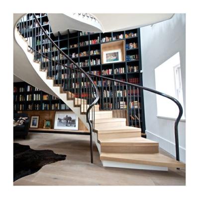 Cina Timber wooden steps floating curved staircase Japan bespoke curved stairway in vendita