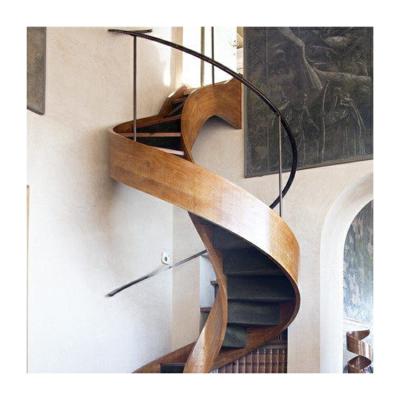 Cina Arch Curved Wooden Staircase With Qatar Stairway Gate Solid Steps in vendita