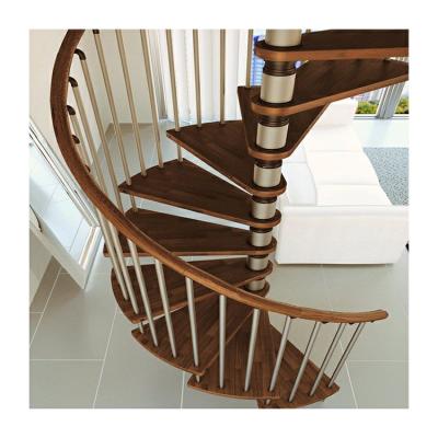Cina Central round stringer wood stairs treads attic spiral staircase in vendita