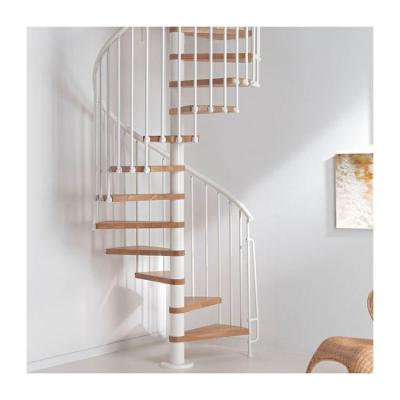 Cina Manufacturer supply solid wood step whole sale spiral staircase in vendita