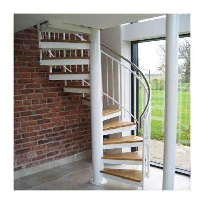 Cina Factory direct sales rubber wood stair tread stainless steel galss spiral staircase in vendita