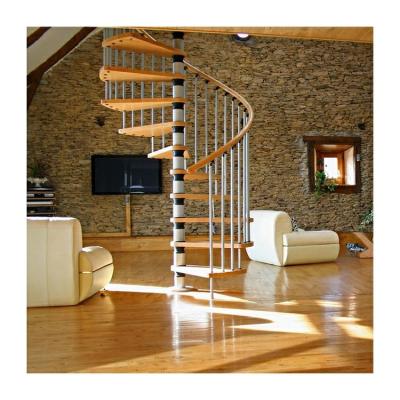 Cina Central round post indoor wood stairs steps interior decoration spiral staircase in vendita