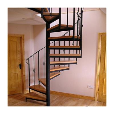 Cina Factory direct supply walnut wood stair tread new spiral staircase in vendita
