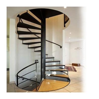 Cina Central beam round wood stairs special spiral staircase in vendita