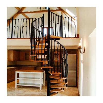 Cina Villa solid wood tread stairs commercial spiral staircase in vendita