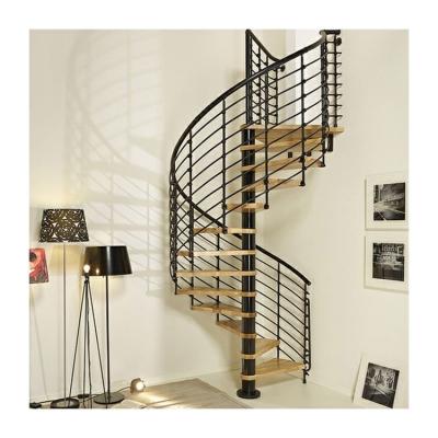 Cina Single stringer outdoor wood stair stainless steel glass spiral staircase in vendita