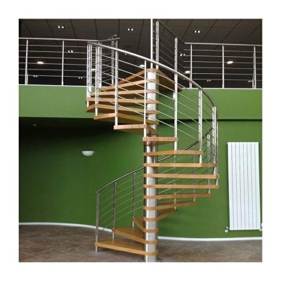 Cina Museum wooden tread spiral staricase spiral staircase manufacturer in vendita