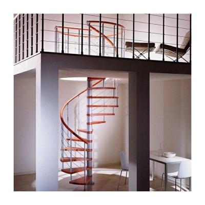 Cina Customized thin solid wood tread stair spiral staircase in vendita