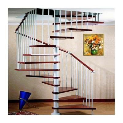 Cina Central stringer steel spiral stairs rubber wood spiral staircase in vendita