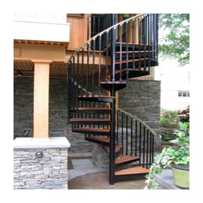 Cina Factory direct supply Helical Stairs indoor solid wood spiral staircase in vendita