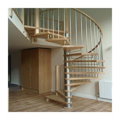 Cina Museum steel spiral stair oak wood spiral staircase in vendita