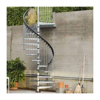 Cina Metal stair grills carbon steel stair tread indoor wrought iron spiral staircase in vendita