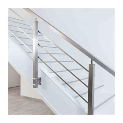 Cina Salvador design 6 foot metal rod fence panels stair rod railing design in vendita