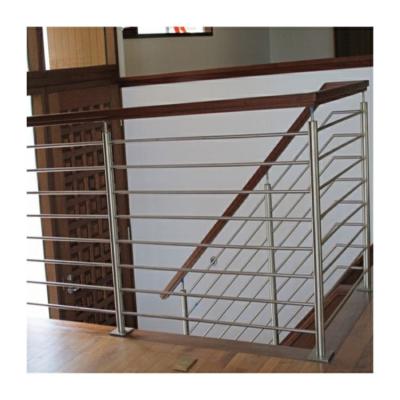 Cina Iceland popular rod fence decorations metal patio 304 bar fence in vendita