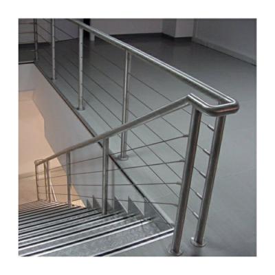 Cina Good quality aluminum rod fence panels white patio railing in vendita