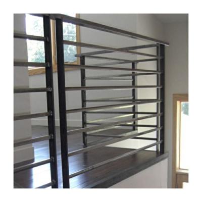 Cina Uzbekistan style outdoor rod iron railing pre assembled vinyl deck railing in vendita