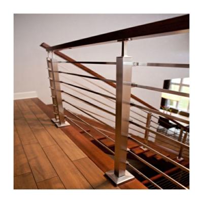 Cina Faroe Islands style metal rod fencing diy deck railing with metal balusters in vendita