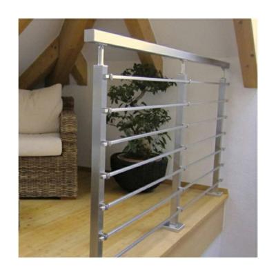 Cina Iceland style flat steel rod composite decking with balustrade in vendita