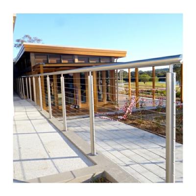 Cina Wrought iron porch railings cost stainless steel cable for stairs barbed wire on top of fence in vendita