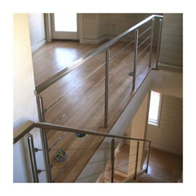 Cina Deck railing for concrete patio trex railing with hog wire live wire fence in vendita