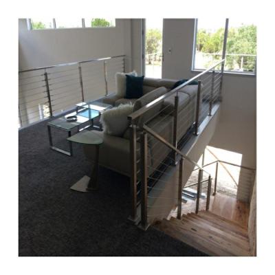 Cina Privacy fence for small patio hog wire fence deck railing fencing wire twister in vendita