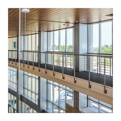 中国 Portable patio fence wire stair railing systems pipe and wire fence 販売のため