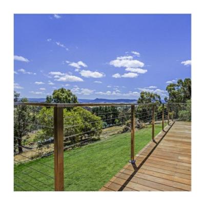 中国 Replacing deck railing wire cable railing installing welded wire fence 販売のため
