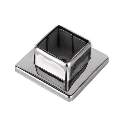 Cina Carbon Steel Customized 4 Bolt Square Flange Hydraulic balustrade Square Flange in vendita