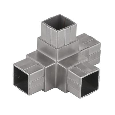 Cina Square Handrail Connector 4-way Handrail Corner Stair Railing Stainless Steel Balustrade Connector in vendita