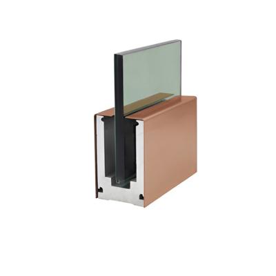 Cina 6063 Aluminium Profile Base Shoe Deck Linear U Channel Balustrade Frameless Balcony Glass Railing in vendita