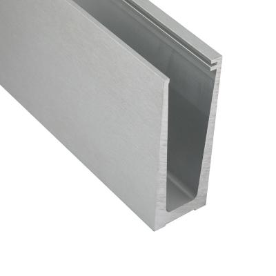 Cina Foshan Balcony Aluminum U Channel Glass Railing Base Profile With Fittings Factory in vendita