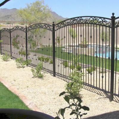Cina New Design Cheap Wrought Iron Fence Panel Steel Metal Picket Ornamental Fence in vendita