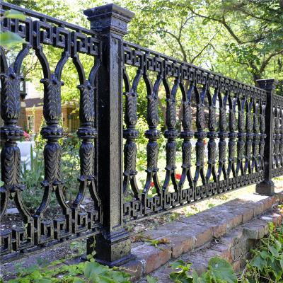 Cina Cheap Modern House High Quality Wrought Iron Main Gates Designs Front Door Security Gate And Fencing in vendita