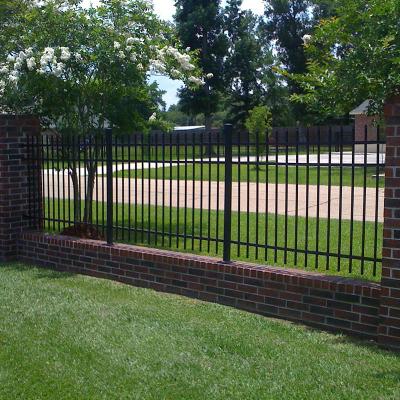 Cina Modern House High Quality Wrought Iron Main Gates Designs Front Door Security Gate And Fencing in vendita