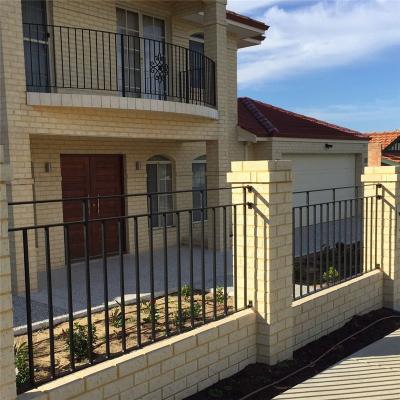 中国 Customize Design Wrought Iron Fence Panel/Metal Picket Ornamental Fencing 販売のため