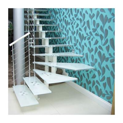 Cina Glass railing staircase design single stringer steel glass staircase in vendita