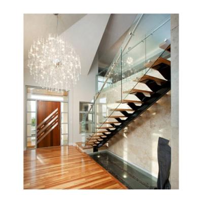 Cina Apartment wood stairs for interior single stringer solid wood step straight stairway in vendita