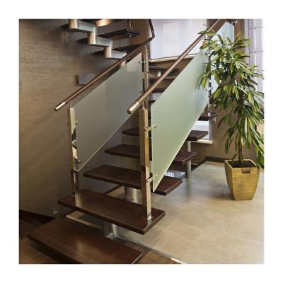 Cina Made in China woode staircase one beam straight stair with wood steps in vendita
