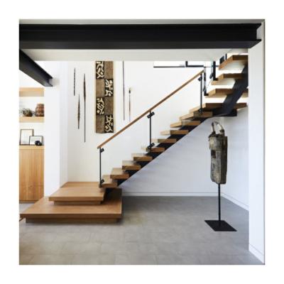中国 Household individual  timber tread stair unique keel hardwood straight stairway 販売のため
